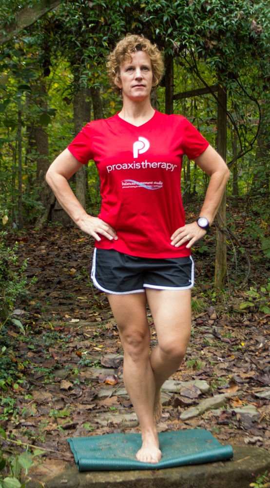 CORE CORNER – Lateral Pelvis Stabilization-Hip Hike | Endurance Magazine