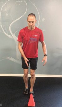 Single Leg Squat Cone Touch | Endurance Magazine